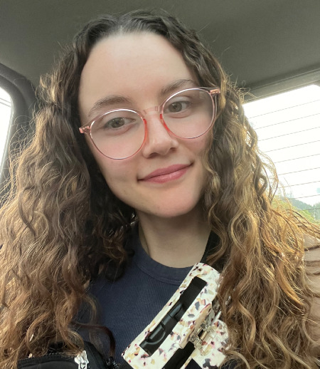 Babysitter Mackenzie M., Edmonton, AB