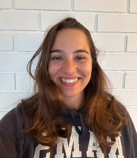 Babysitter Gemma V., West Vancouver, BC